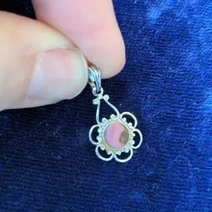 Jewelry | Vintage Silver Tone Delicate Flower Shaped Pendant With ...